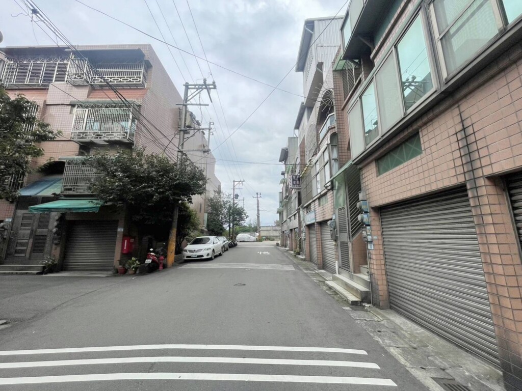 桃園市平鎮區中豐路南勢二段別墅【向陽團隊】南勢雙車美別墅 房屋出售 樂屋網