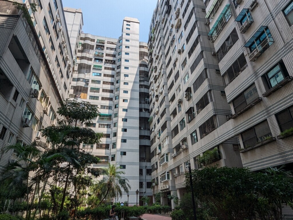 亞太投資廣場亞太花園廣場高雄市苓雅區中華四路電梯大廈三多商圈【亞太花園】電梯四房 房屋出售 樂屋網