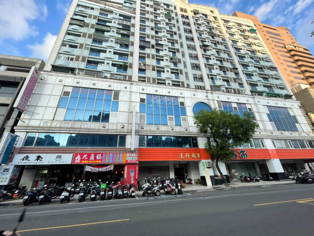 大昌流行城市高雄市三民區大昌二路電梯大廈大昌商圈溫馨美套房 房屋出租 樂屋網