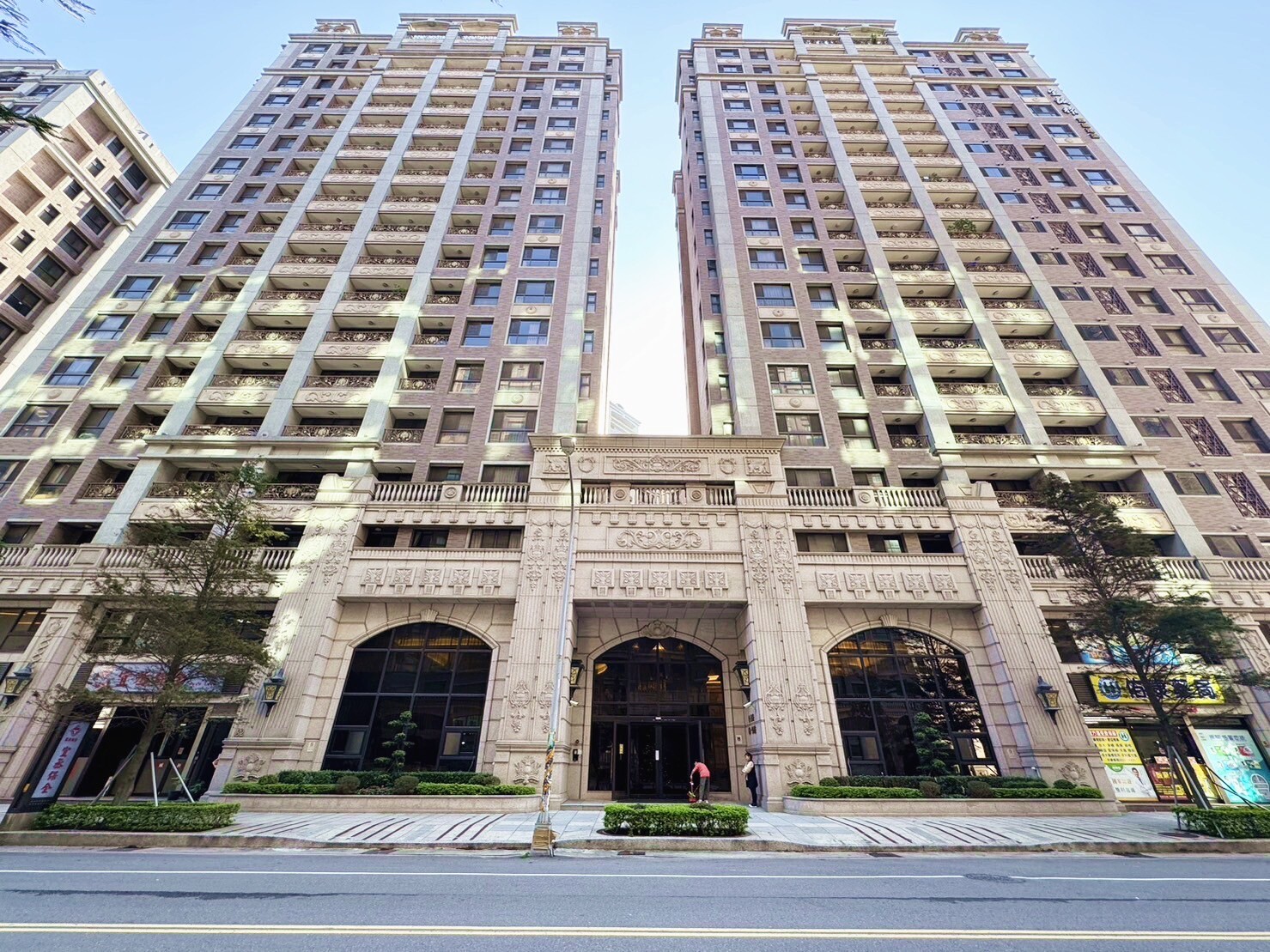 宜誠耀宜誠天匯no3桃園市中壢區松義路電梯大廈【向陽團隊】中壢過嶺宜誠耀景觀2房大車位 蟀杰 房屋出售 樂屋網