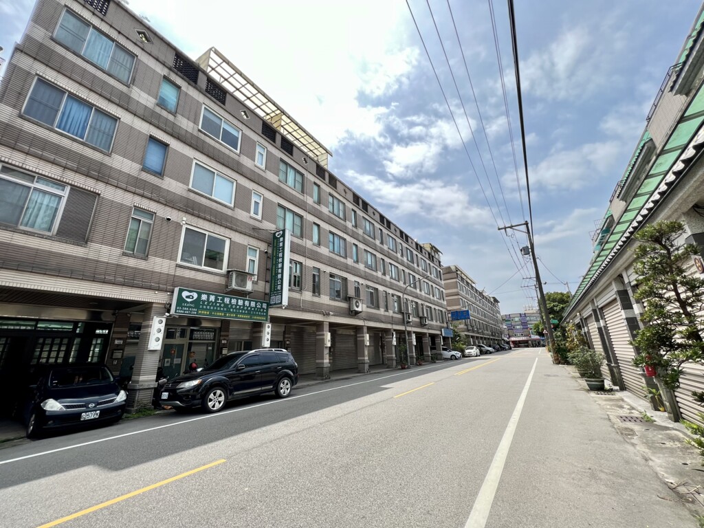 桃園市大溪區仁和七街別墅大溪仁和國中稀有前院停車別墅店住 房屋出售 樂屋網