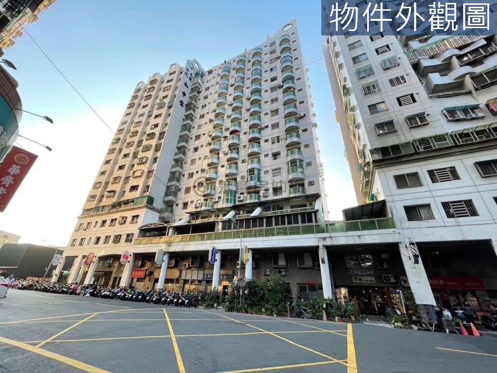 和市璧高雄市三民區鼎華路電梯大廈鼎山家樂福商圈高樓層景觀2房 房屋出售 樂屋網