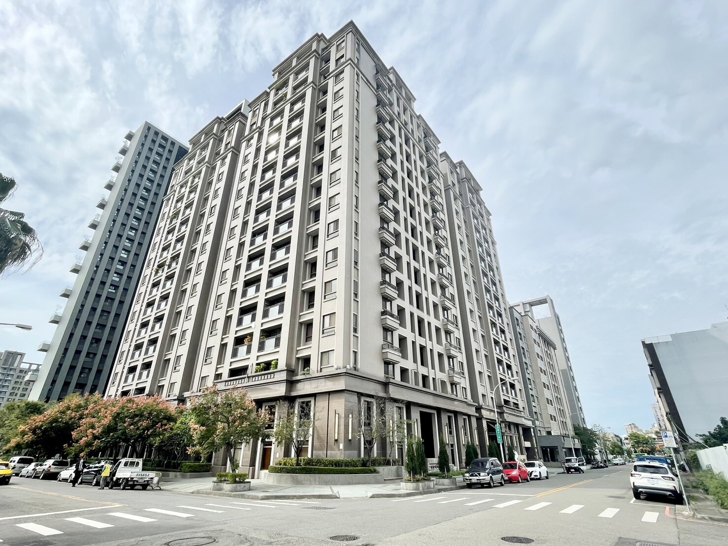 富宇光之建築台中市北屯區崇德十一路電梯大廈十一期光之建築臻藏三房雙平車高樓戶 房屋出售 樂屋網