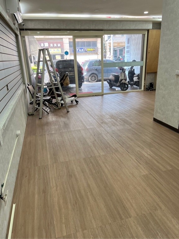 桃園市平鎮區南京路南勢南京路店面 近平鎮工業區、家樂福及大潤發出租 樂屋網
