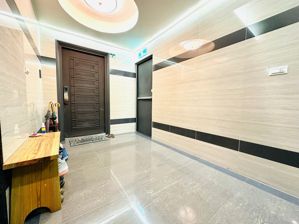 耀金品新北市蘆洲區光榮路電梯大廈南港子重劃區四房雙坡平車位aa 房屋出售 樂屋網