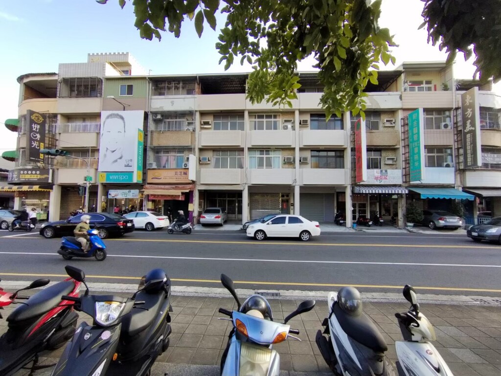 高雄市鳳山區光復路二段透天厝鳳山高中前雅房限學生及上班族 不收服務費 房屋出租 樂屋網