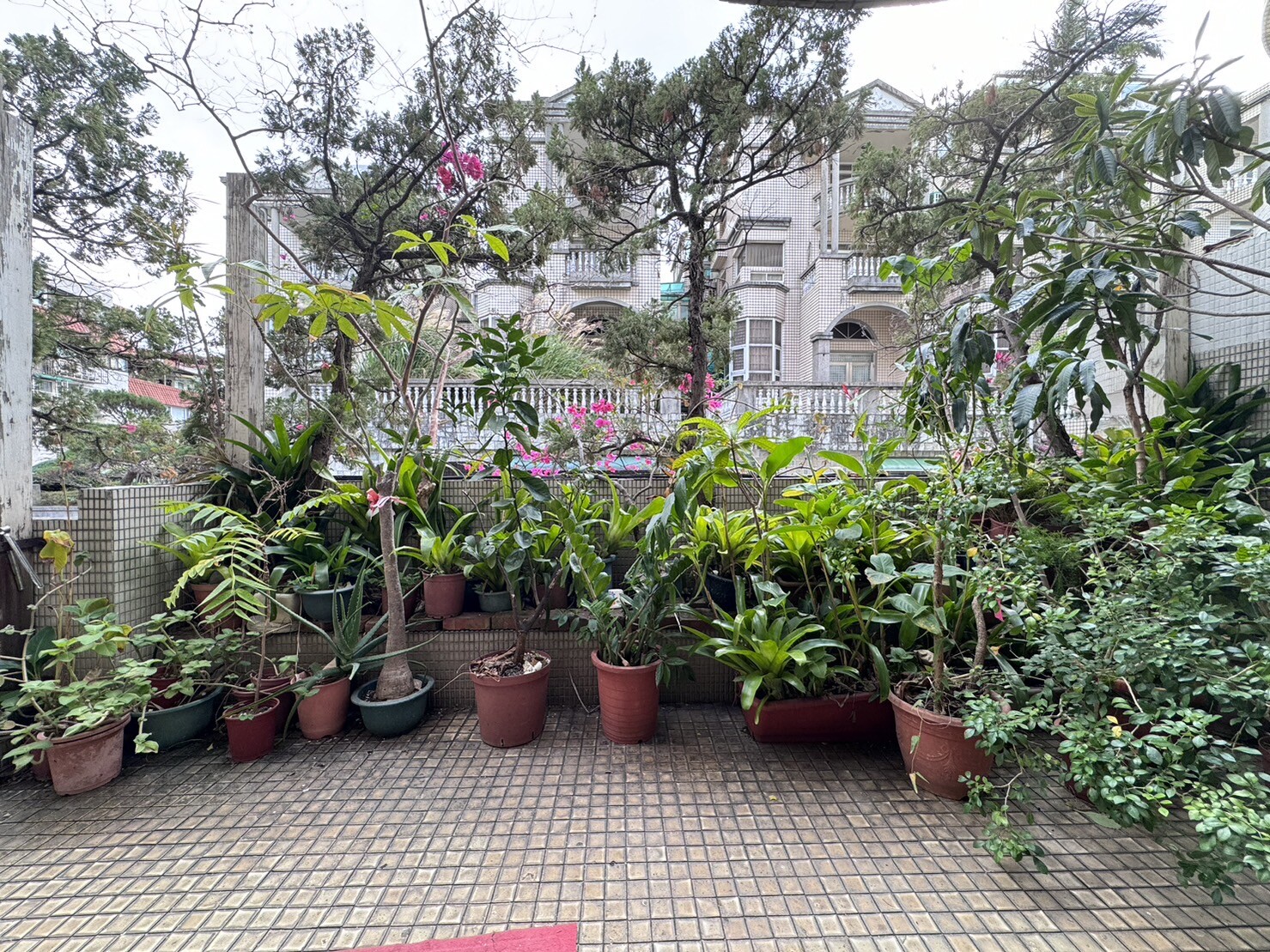 聽濤天母磺溪庭院山景邊間名宅社區車位 台北市北投區聽濤園買房子 樂屋網