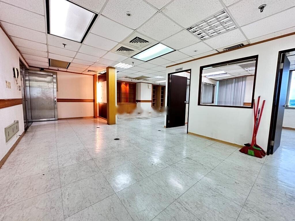 正環南路上高樓層辦公大樓 景觀超棒 桃園市平鎮區名格世紀廣場買房子、房屋出售 樂屋網