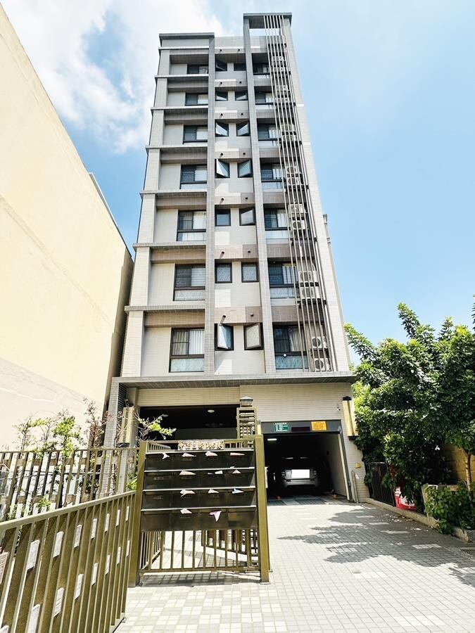 桃園市桃園區中正三街電梯大廈中路商圈捷運綠線g09，2房2衛浴車位，雙衛開窗 房屋出售 樂屋網