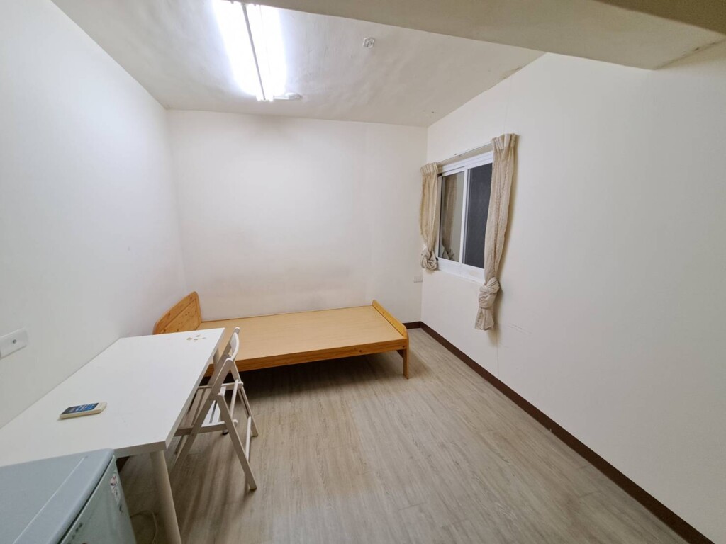 高雄市三民區北平二街公寓三民區cp值高出租套房 後後驛站捷運走路5分鐘到 房屋出租 樂屋網