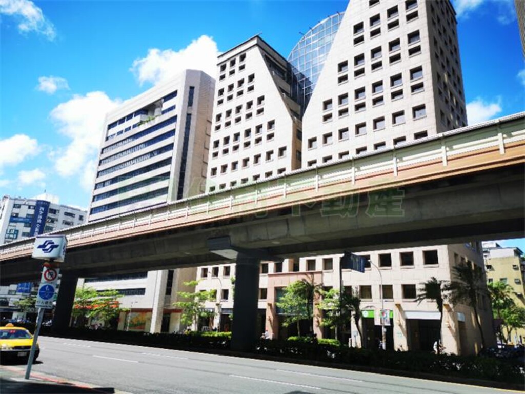 台北市大安區復興南路一段店面大安捷運站旁三角窗店面 房屋出售 樂屋網