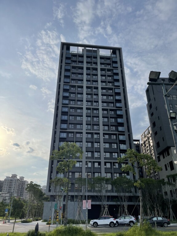 國泰豐和新北市新店區啟文路電梯大廈住商~廷緯 國泰豐和a5 16樓三房車位 房屋出售 樂屋網