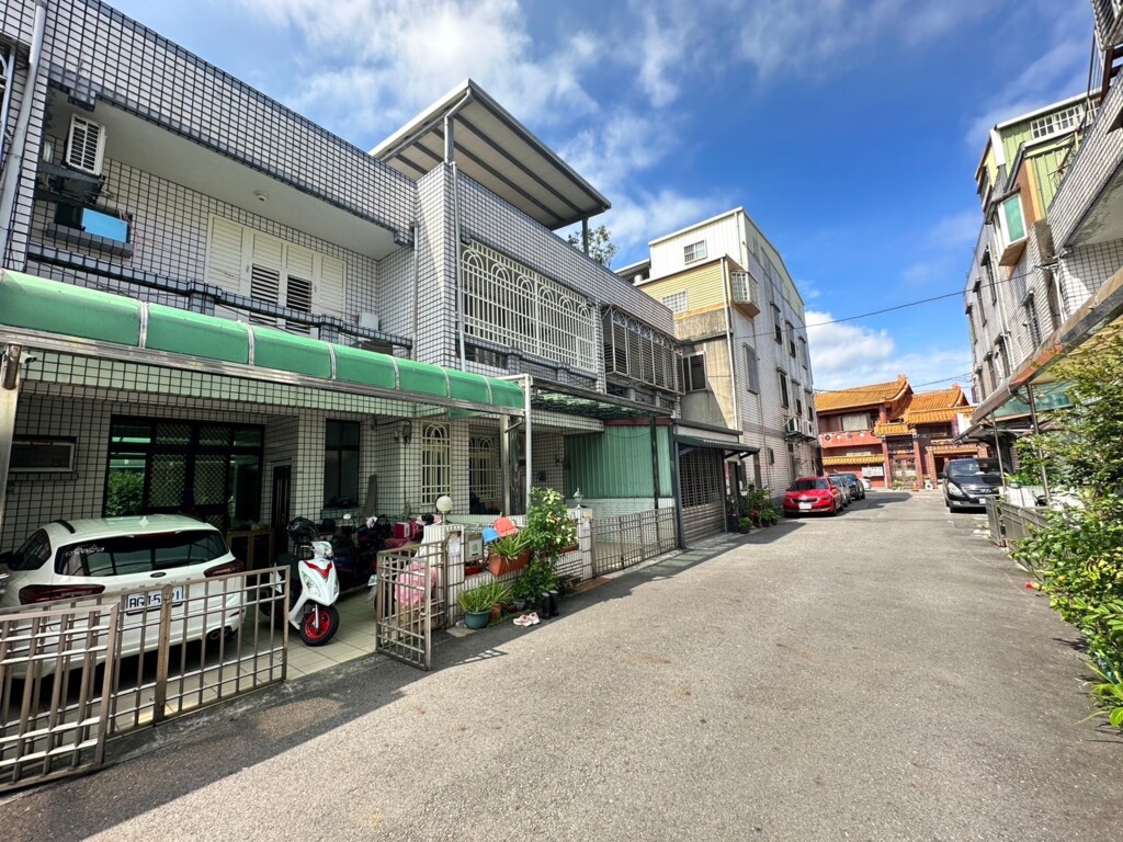 宜蘭縣五結鄉五結路三段透天厝羅東旁擁有自家車庫大面寬別墅 房屋出售 樂屋網