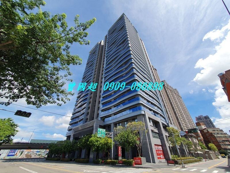 允將大有台中市西屯區朝馬路電梯大廈秒殺,低於市價【允將大有】潮洋環保公園74號快道 房屋出售 樂屋網