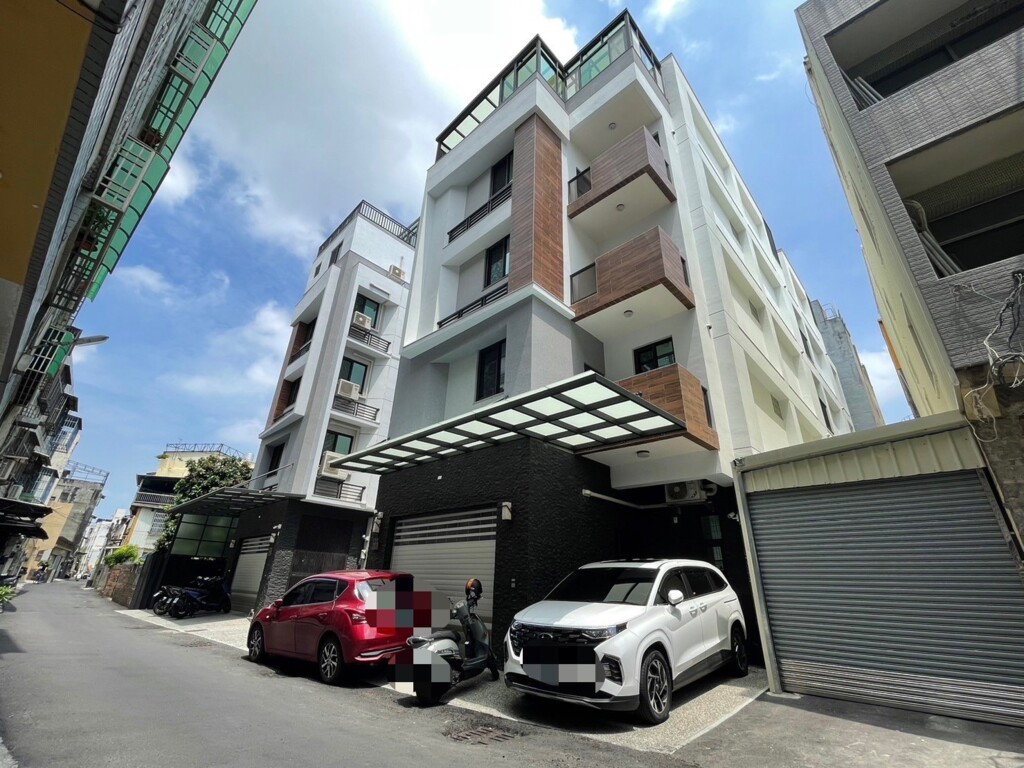 永安溱邸彰化縣彰化市彰新路一段別墅專簽 永安溱邸2年雙車電梯豪墅 房屋出售 樂屋網