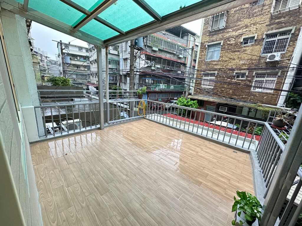新北市中和區保健路公寓四號公園八米活巷2樓露臺ut1011730 房屋出售 樂屋網