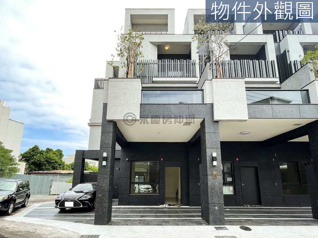 寬大拾藝台中市太平區中山路四段別墅新光學區全新邊間電梯別墅可三車驚喜價格歡迎來電 房屋出售 樂屋網