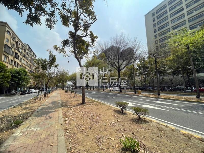台南市北區東豐路透天厝東豐路成大醫院金店面1樓租 房屋出租 樂屋網