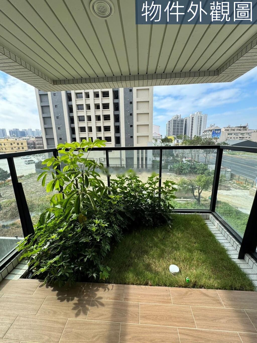 悅讀平均綠高雄市楠梓區大學西路電梯大廈全棟最便宜｜悅讀平均綠｜全新21房雙衛浴車位 房屋出售 樂屋網
