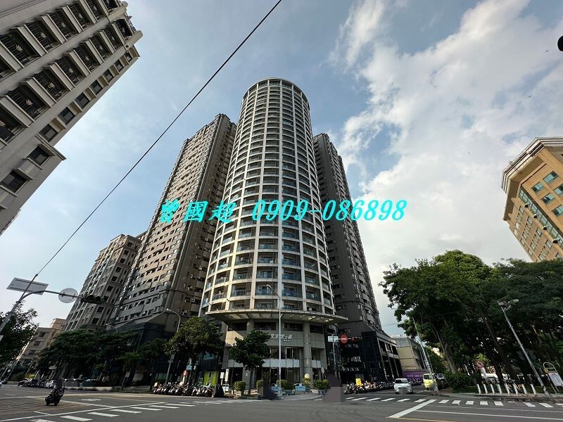 親家未來之翼a區台中市南區東興路一段電梯大廈秒殺，低於市價【親家未來之翼】中山醫大大慶捷運站 房屋出售 樂屋網