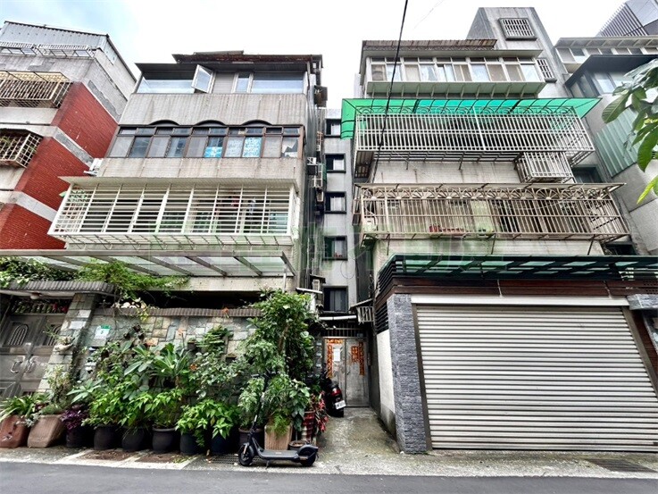 石牌榮華特區庭院免爬樓梯一樓 妍姈 台北市北投區買房子、房屋出售 樂屋網
