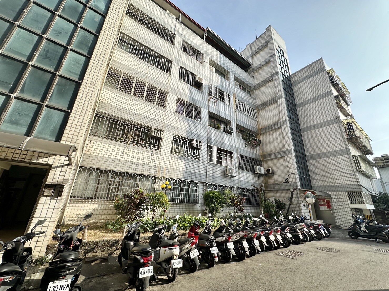 美村新家台中市南區建國北路二段華廈中山醫五權車站柳川河岸低總價電梯三房 房屋出售 樂屋網