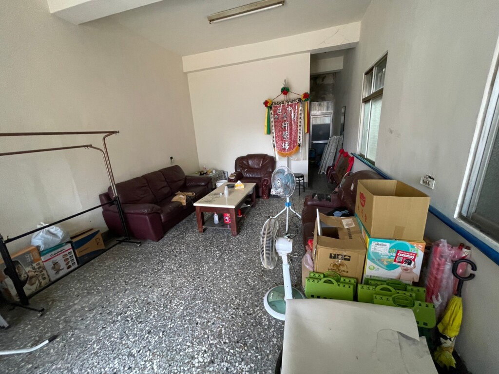 台中市沙鹿區七賢南路透天厝【小阮獨家】 沙鹿臨路超便宜透天 房屋出售 樂屋網