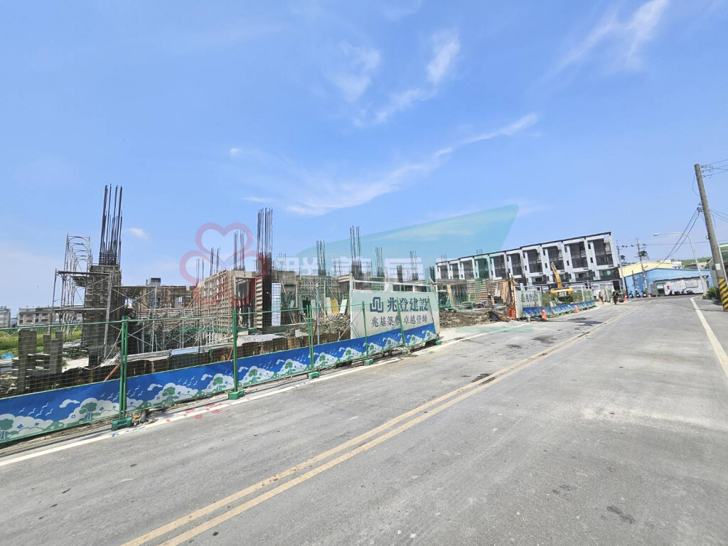 台中市沙鹿區星輝路電梯大廈沙鹿兆登櫻兩房含平車 房屋出售 樂屋網