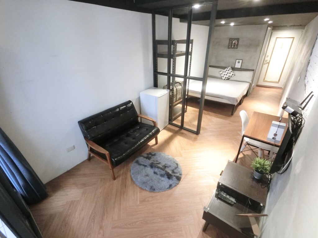 台中市西屯區西屯路二段上石北二巷電梯大廈工業風質感 可租補 可寵 管理員子母車 房屋出租 樂屋網