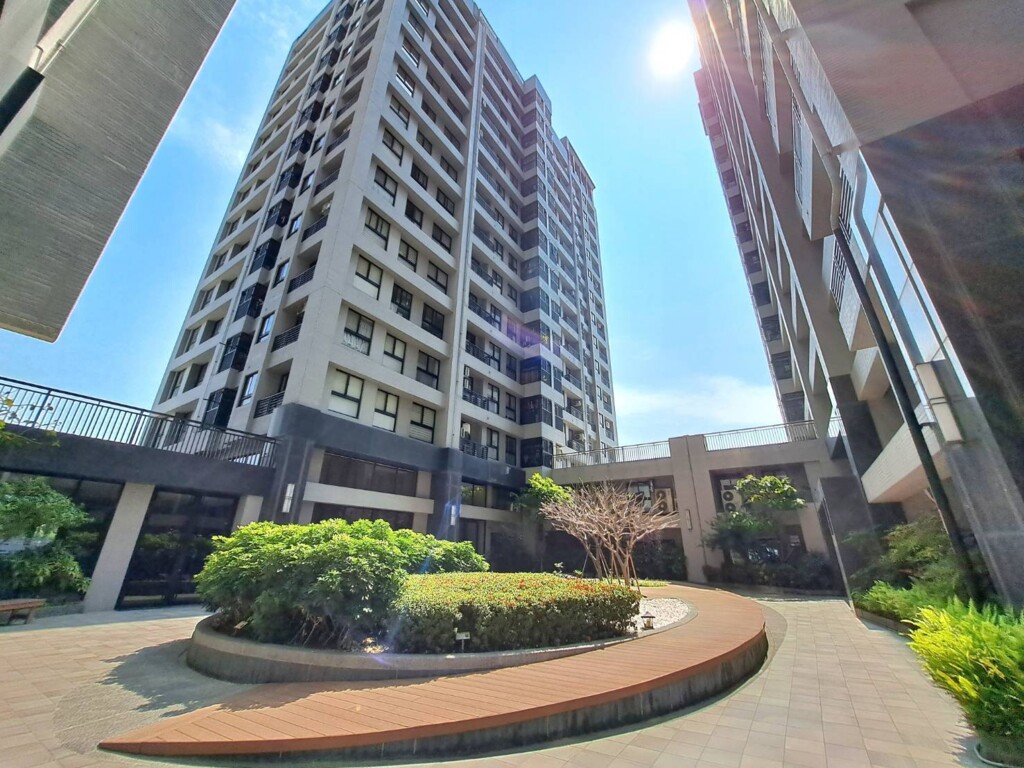 龍騰上河城樂淘淘高雄市鳳山區北昌五街電梯大廈鳳山超低總價2房車位間間開窗 屋況佳衛浴開窗 房屋出售 樂屋網