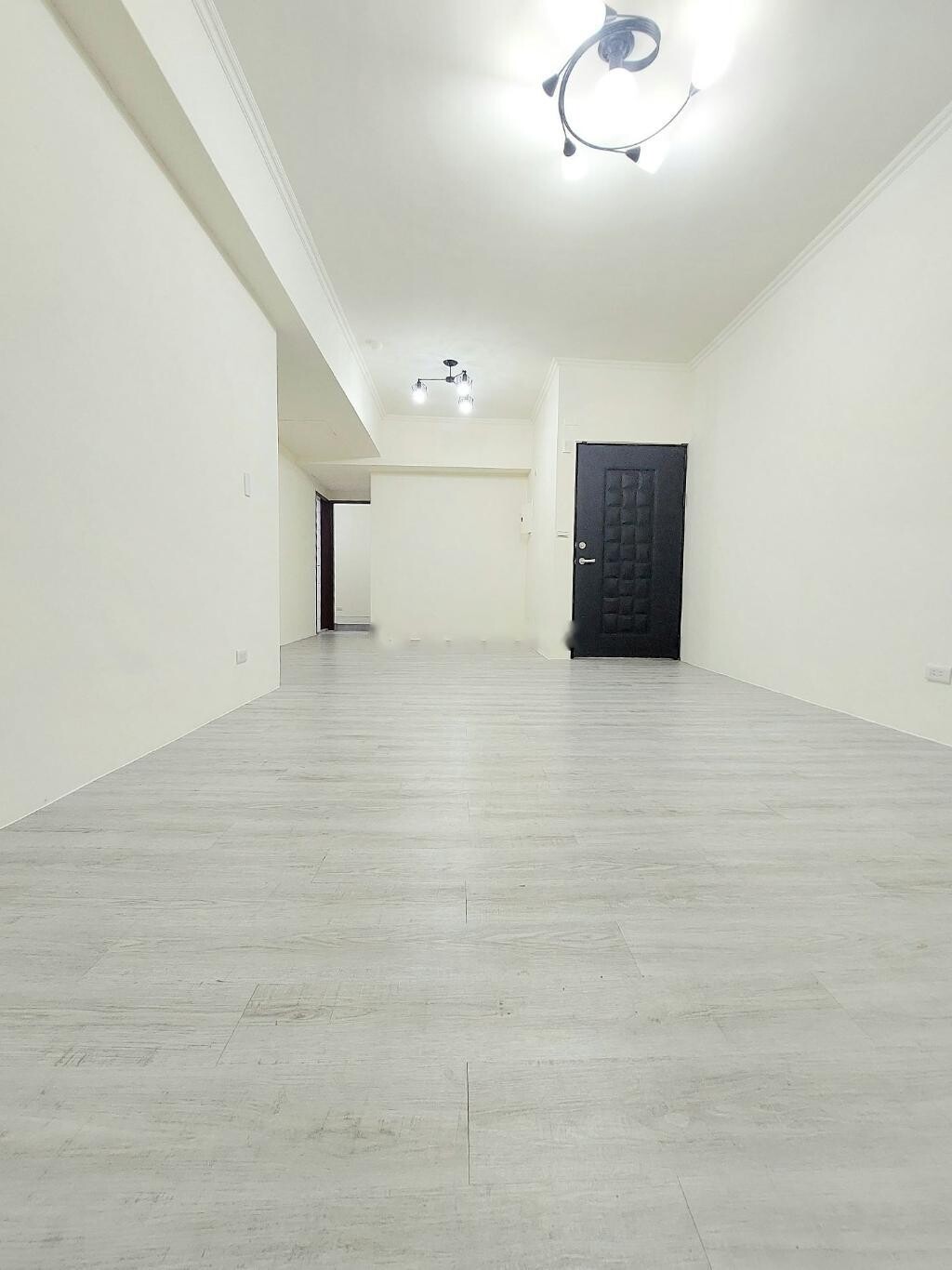 國際京城a區桃園市桃園區國鼎一街電梯大廈 國際京城3房 愛買中平商圈、廁所有開窗、雙陽台 房屋出售 樂屋網