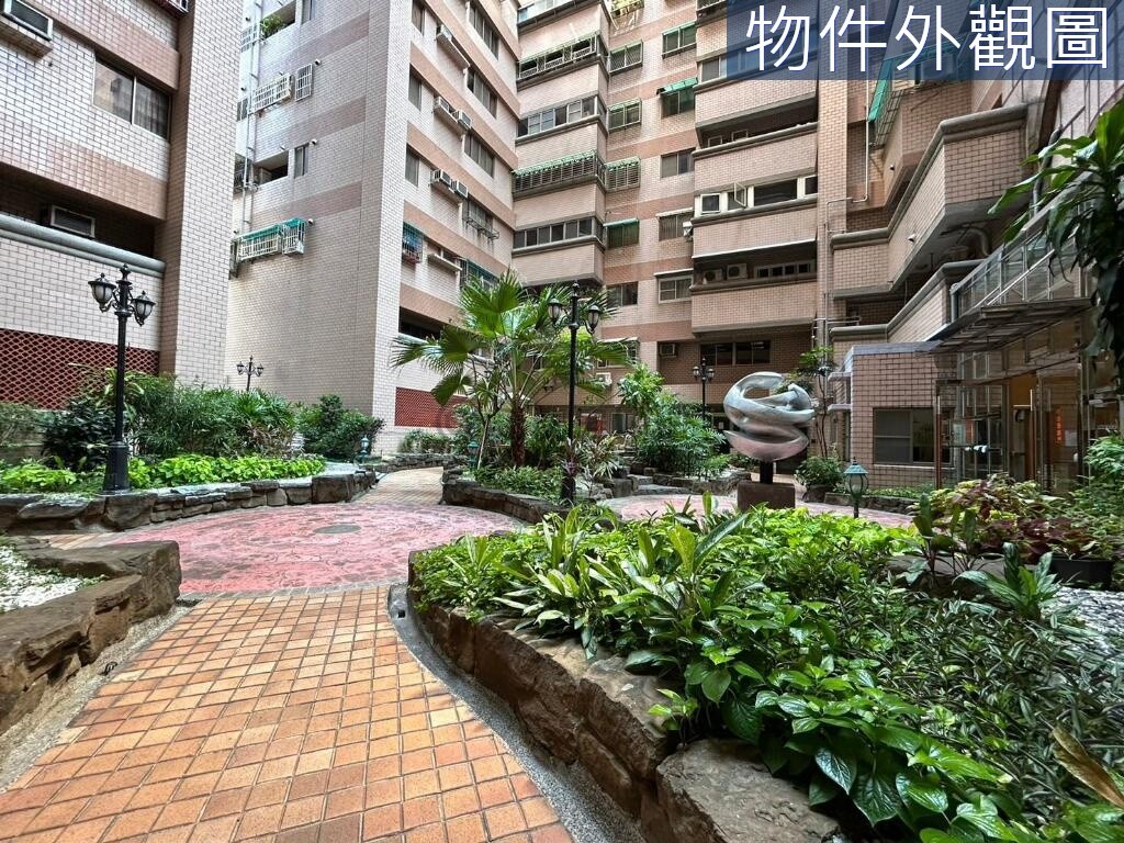 長谷富麗國高雄市左營區大中二路電梯大廈高鐵中高樓層採光三房車位 房屋出售 樂屋網