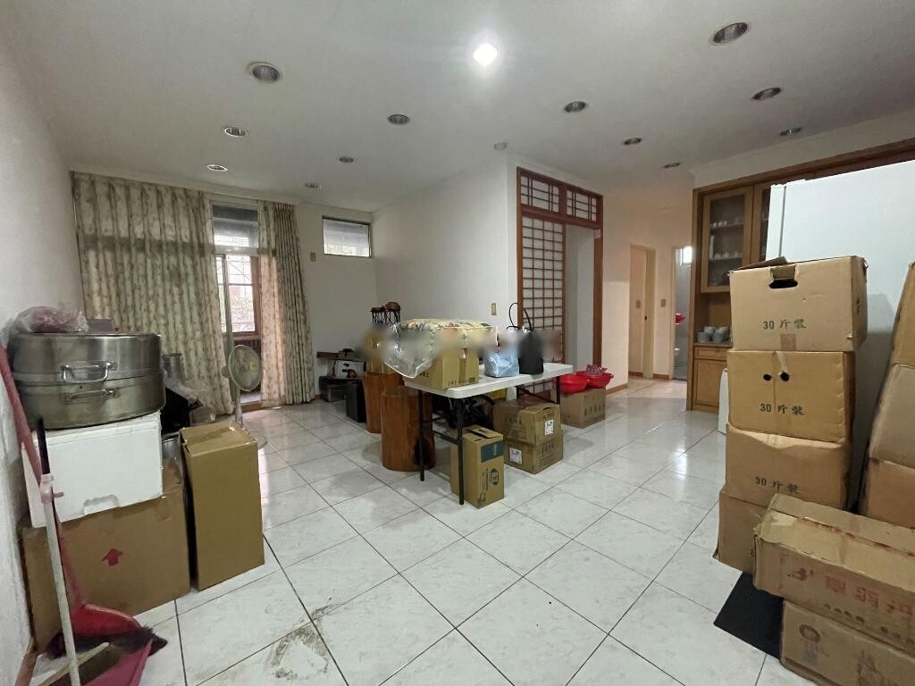 ｛美麗皇家｝低總價優質社區度假大樓 高雄市鳥松區美麗皇家買房子、房屋出售 樂屋網