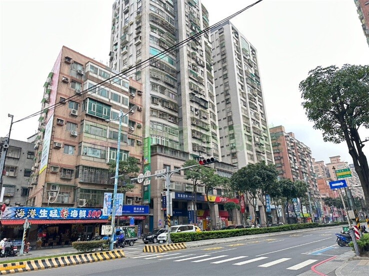 城龍新北市土城區金城路三段電梯大廈土城金城商圈城龍大廈兩房 房屋出售 樂屋網