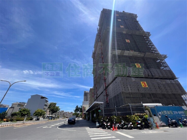 台南市北區海安路電梯大廈允將海安高樓層三房大平車 房屋出售 樂屋網
