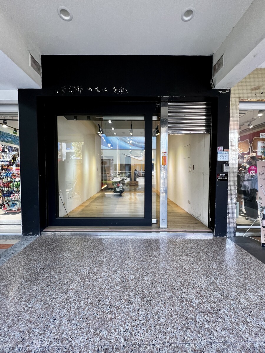 高雄市新興區五福二路透天厝⭐新堀江商圈⭐五福二路⭐透天店面⭐ 房屋出租 樂屋網