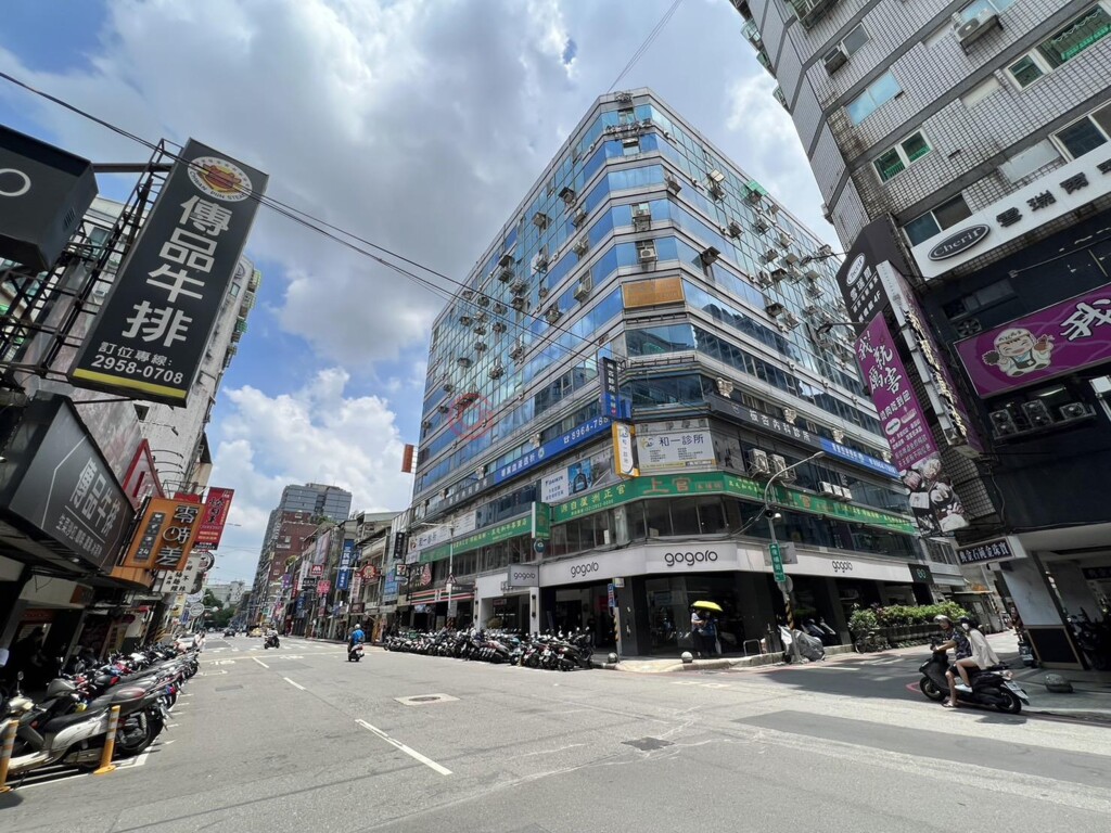 館前雙星新北市板橋區館前東路套房獨家專賣*館前雙星車位*板橋府中精華商圈 房屋出售 樂屋網