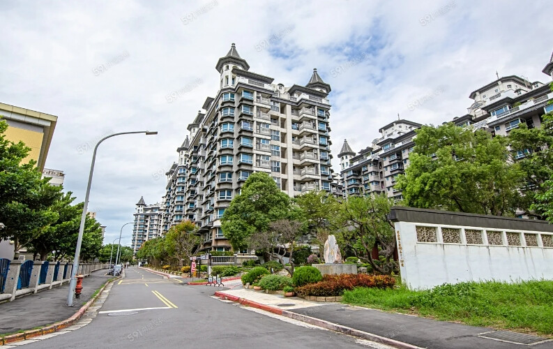 棟距佳採光明 台北灣江南三房車☛五泰大家房屋軒豪 新北市淡水區台北灣no3江南頤和買房子、房屋出售 樂屋網