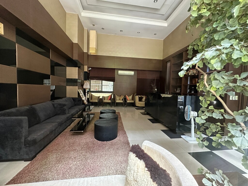 遠見美術紀高雄市鼓山區美術東四路電梯大廈 ️c22輕軌站⭐美術館高樓層⭐景觀宅稀有釋出 ️ 房屋出售 樂屋網