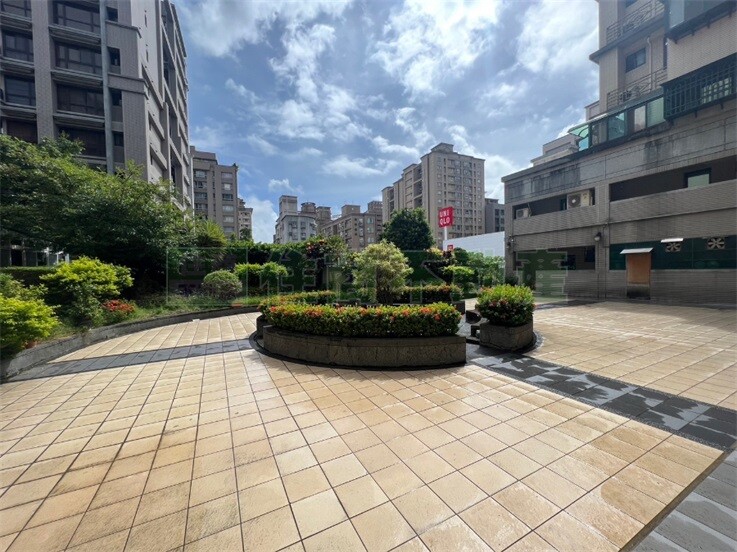 永康華廈新北市蘆洲區永康街電梯大廈c78長榮商圈經典露台三房 房屋出售 樂屋網