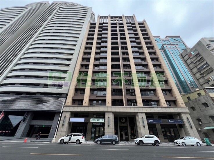 鳳凰灣高雄市苓雅區青年二路電梯大廈漢神海音鳳凰灣採光2房 房屋出租 樂屋網