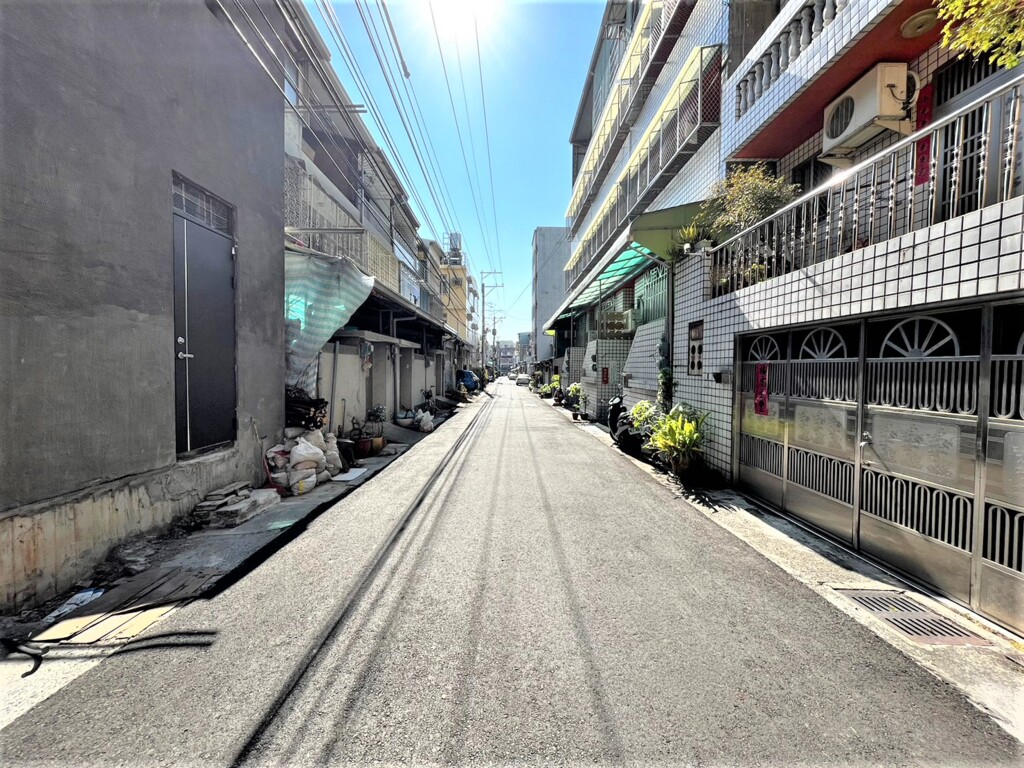 台中市太平區中山路二段透天厝 ️【13房】三代同堂 勤益收租改套 第一首選 ️ 房屋出售 樂屋網