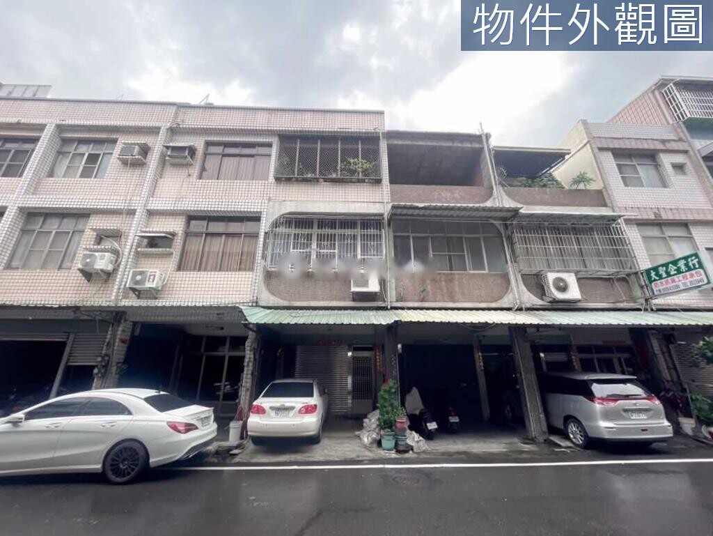 大社中山商圈鄰十米路透天店面敘利亞風需整理 高雄市大社區買房子、房屋出售 樂屋網