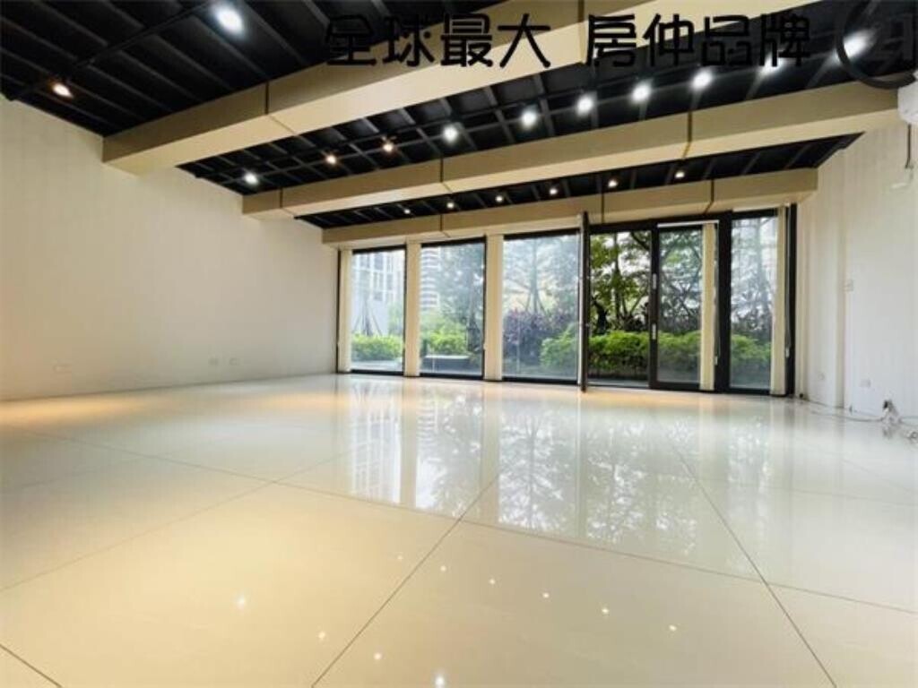 富御匯新北市新莊區新北大道四段店面㊝副都心捷運旁挑高約六米金店面 房屋出售 樂屋網
