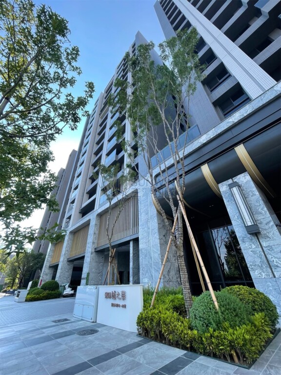 登陽城之華台中市北屯區敦富六街電梯大廈yo1 ️機捷城三商圈登陽城之華全新三房平車 房屋出售 樂屋網