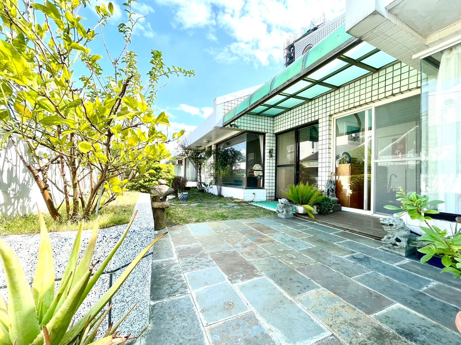 明湖晨曦山莊社區新竹市東區明湖路別墅近園區景觀美式庭園別墅 晨曦山莊 房屋出售 樂屋網