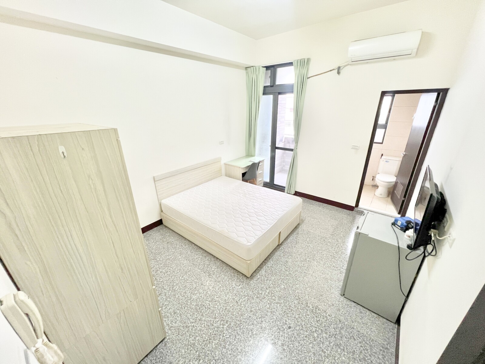 台中市西屯區順和九街電梯式 可租補 秒殺價 趕緊來預約 出租 樂屋網