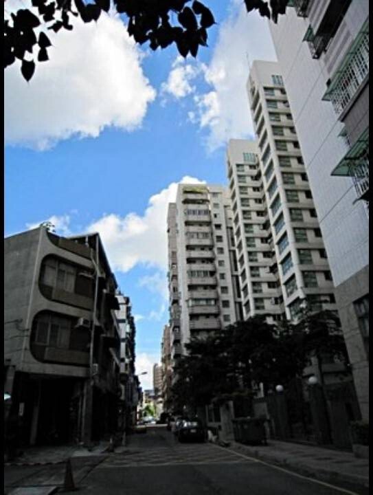 南京新都高雄市鳳山區南福街電梯大廈衛武營海洋商圈正街12樓樓店 房屋出售 樂屋網