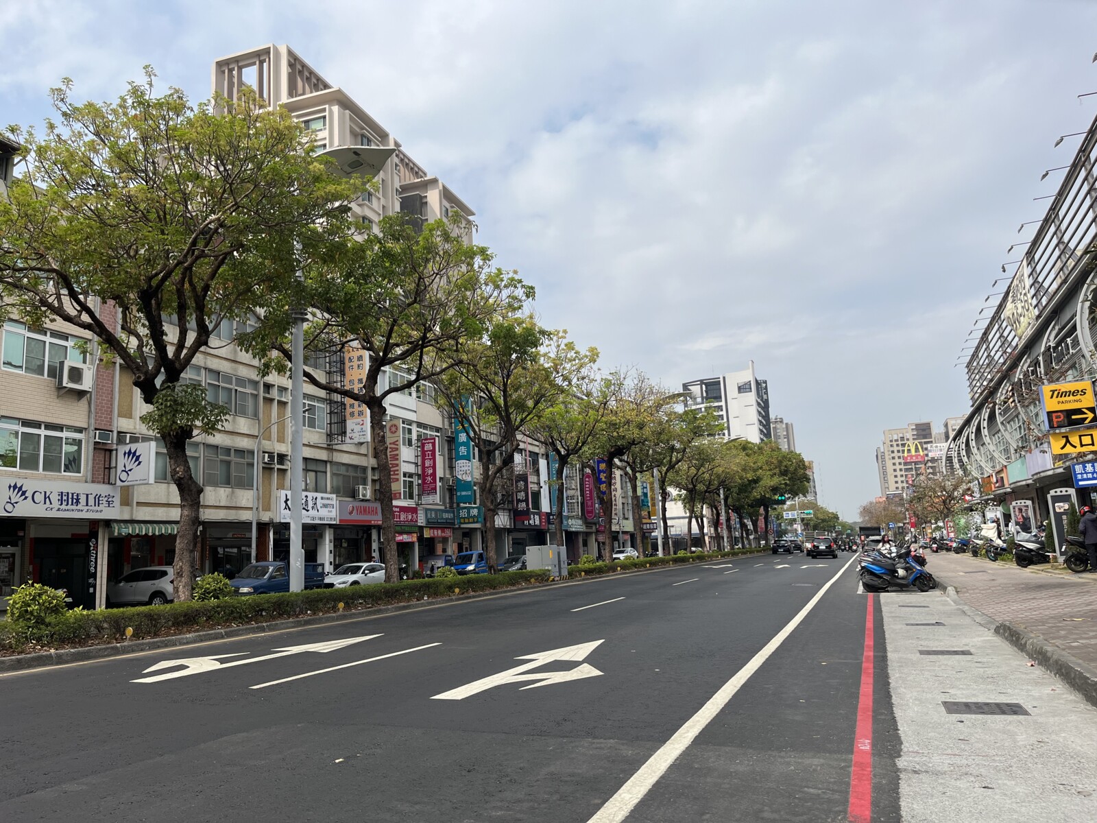 高雄市三民區澄清路透天厝陽明覺明商圈近文山特區正澄清路黃金店面 房屋出租 樂屋網