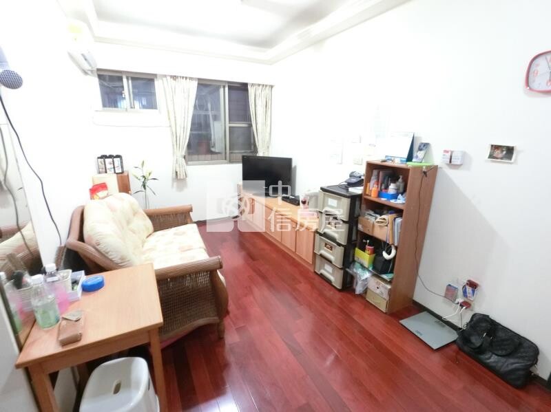 新北市新莊區後港一路電梯大廈 首璽團隊 輔大精美大套房自用收租聖品 房屋出售 樂屋網